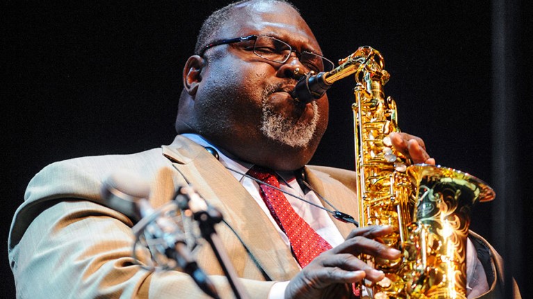 NOTES ON JAZZ: Big Man with a Big Horn : An Interview with Saxophonist ...