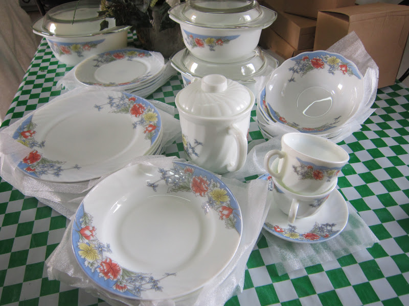 Set pinggan mangkuk Menang Glassware dah sampai