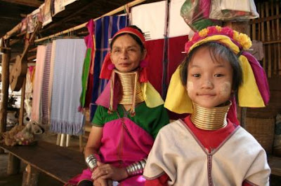 Kaum Kayan di Thailand Adalah Manusia Dengan Leher Terpanjang di Dunia?