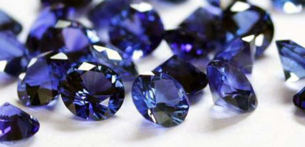 El Arte de la Orfebrería y Joyería : El Zafiro