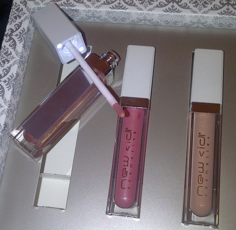 BeautySwot: New CID Cosmetics i-gloss Trio Collection Gift Set - Nude