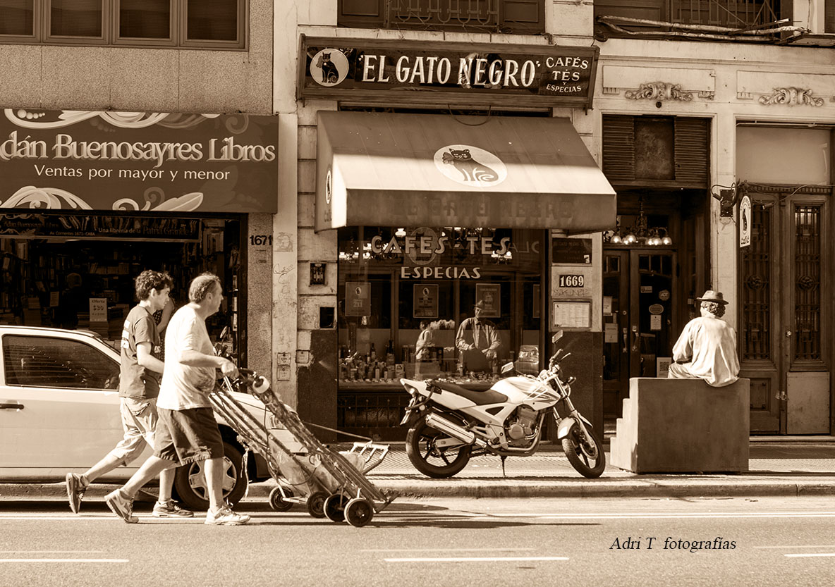 Café Notable El Gato Negro