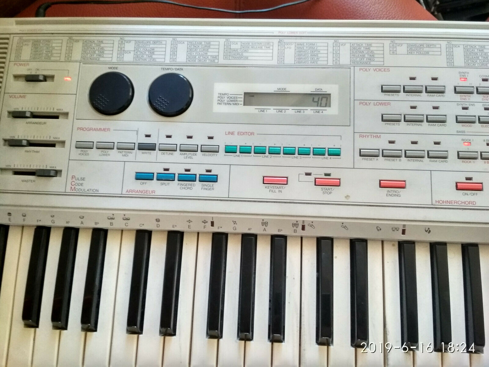 MATRIXSYNTH: White HOHNER KS 610TR / CASIO HT 6000