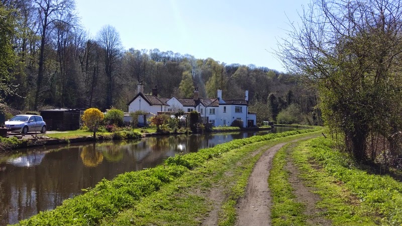 Lucy's Wednesday walks: Cookley to Wolverley along the Staffs and Worcs ...