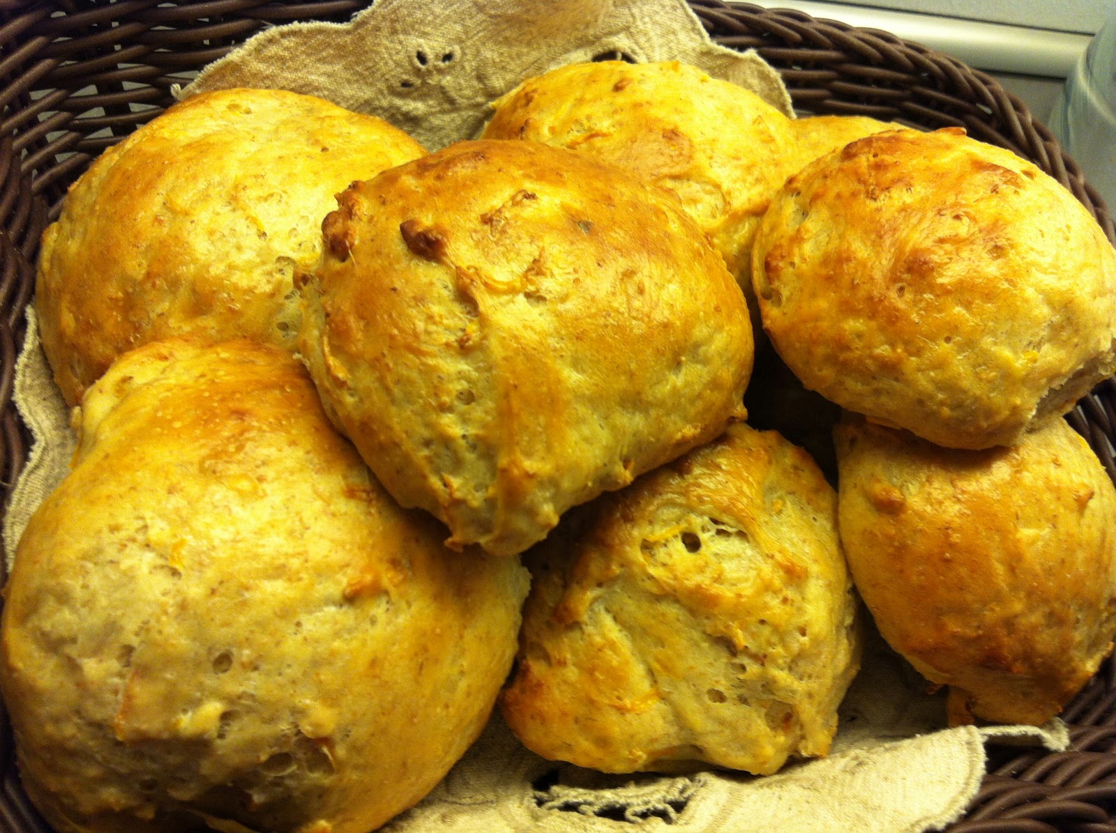 Evas Køkken: Langtidshævede gulerodsboller