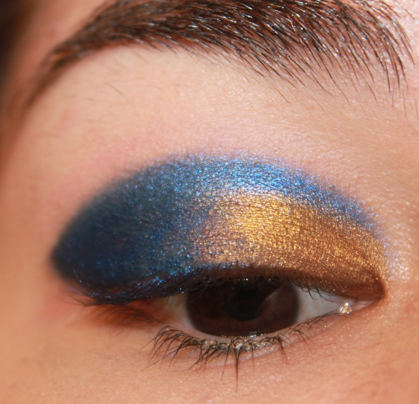 The Dark Side of Beauty: Tutorial: Heart of the TARDIS (Ft. Mon Ennui)