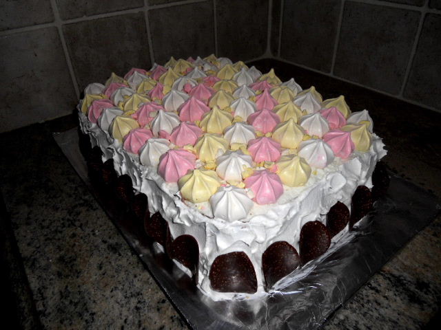 Paradise-Cuisine , Recipes &Cooking: Tort cu mousse de ciocolata si ...