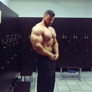 MUSCLE WORSHIP COM: Pavel Fedorov Russian Bodybuilder