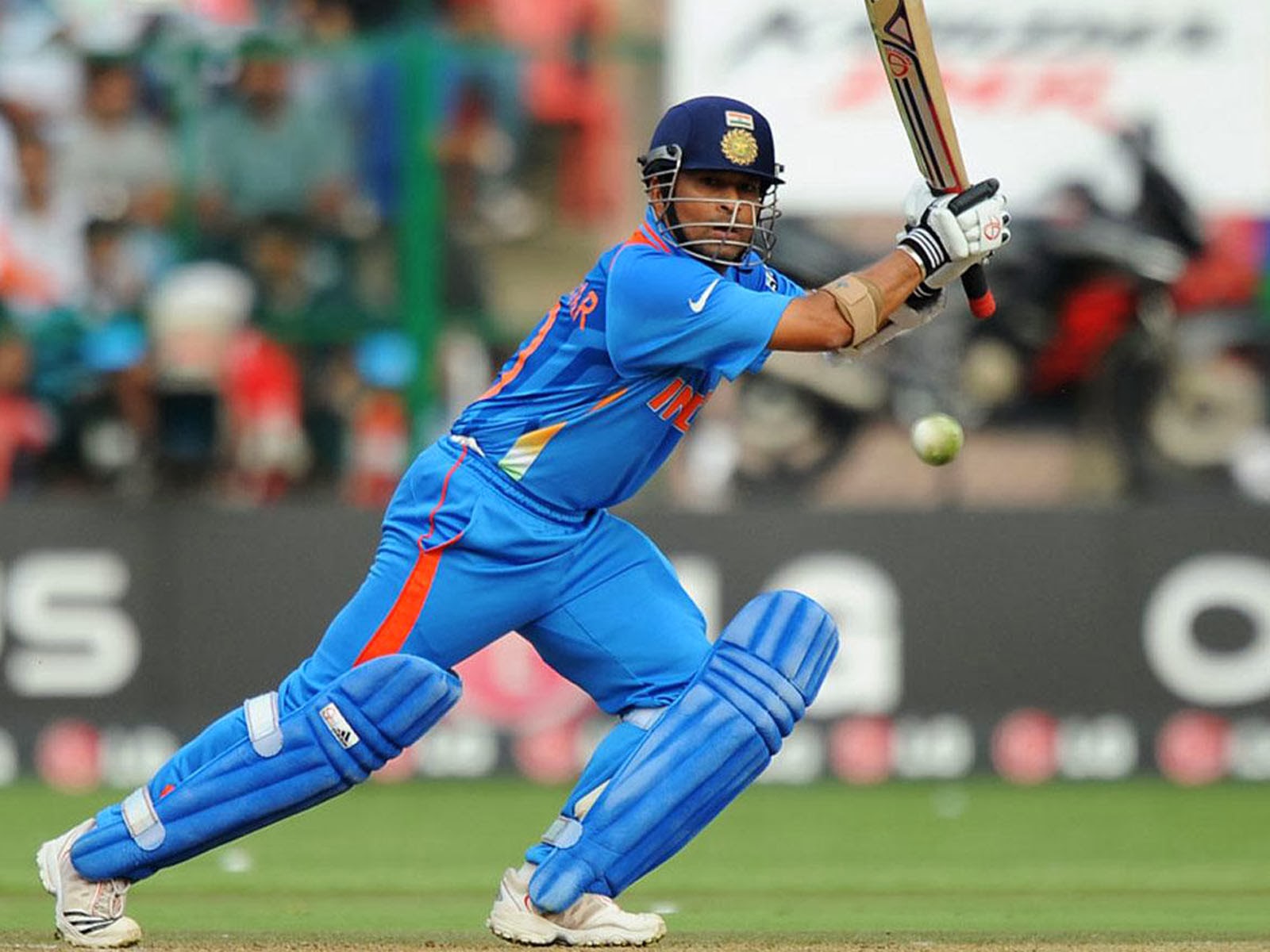 Sachin Tendulkar Wallpapers ~ HD WALLPAPERS