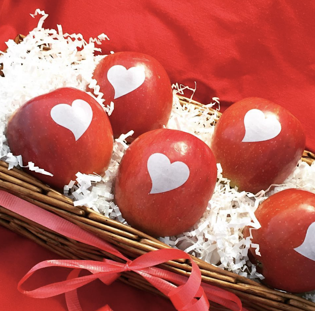 Fun to Eat Fruit is a Perfect Valentine's Gift for the Littles - Mommy ...