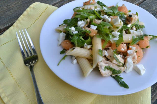 bonbons & biscotti: Melon & Chicken Herb Pasta Salad