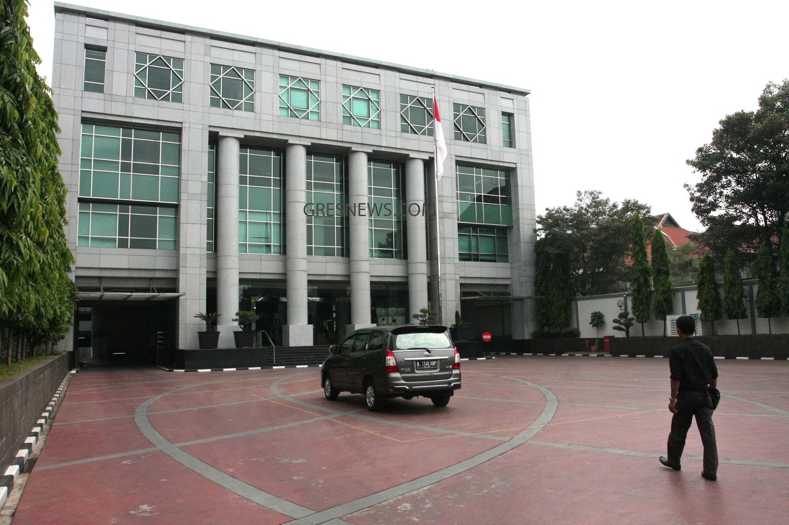 Pusat Pelaporan dan Analisis Transaksi Keuangan - Penerimaan S1, D IV ...