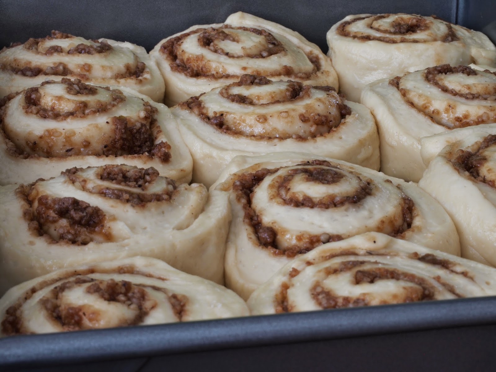 MAPLE-WALNUT STICKY BUNS a la GESINE CONFECTIONARY (no refined sugar)
