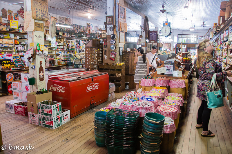 Y'all Come On In The Door's Open: The Original Mast General Store In ...