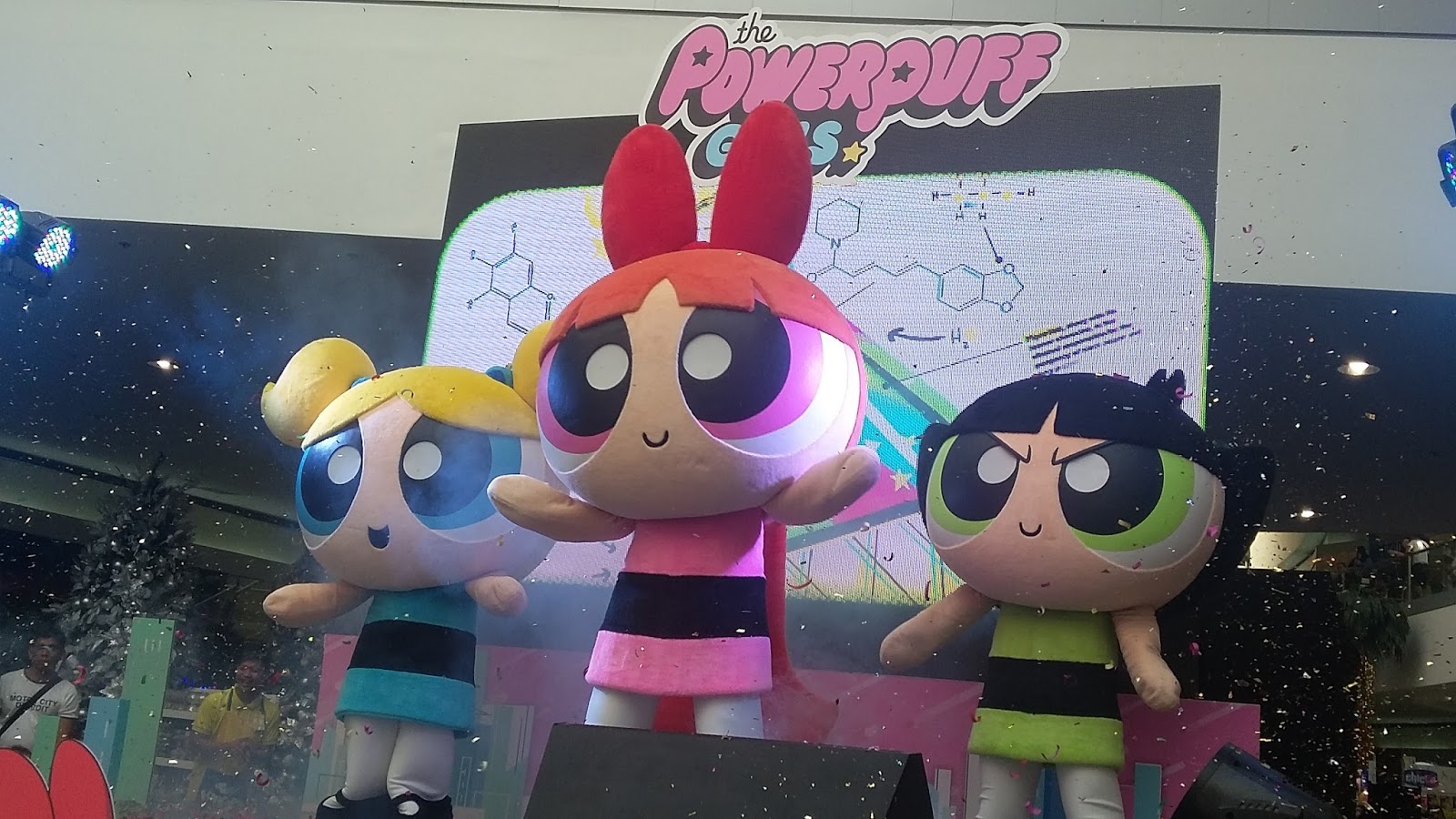 iluvrizzag: The Powerpuff Girls ready to to save the world, once again!