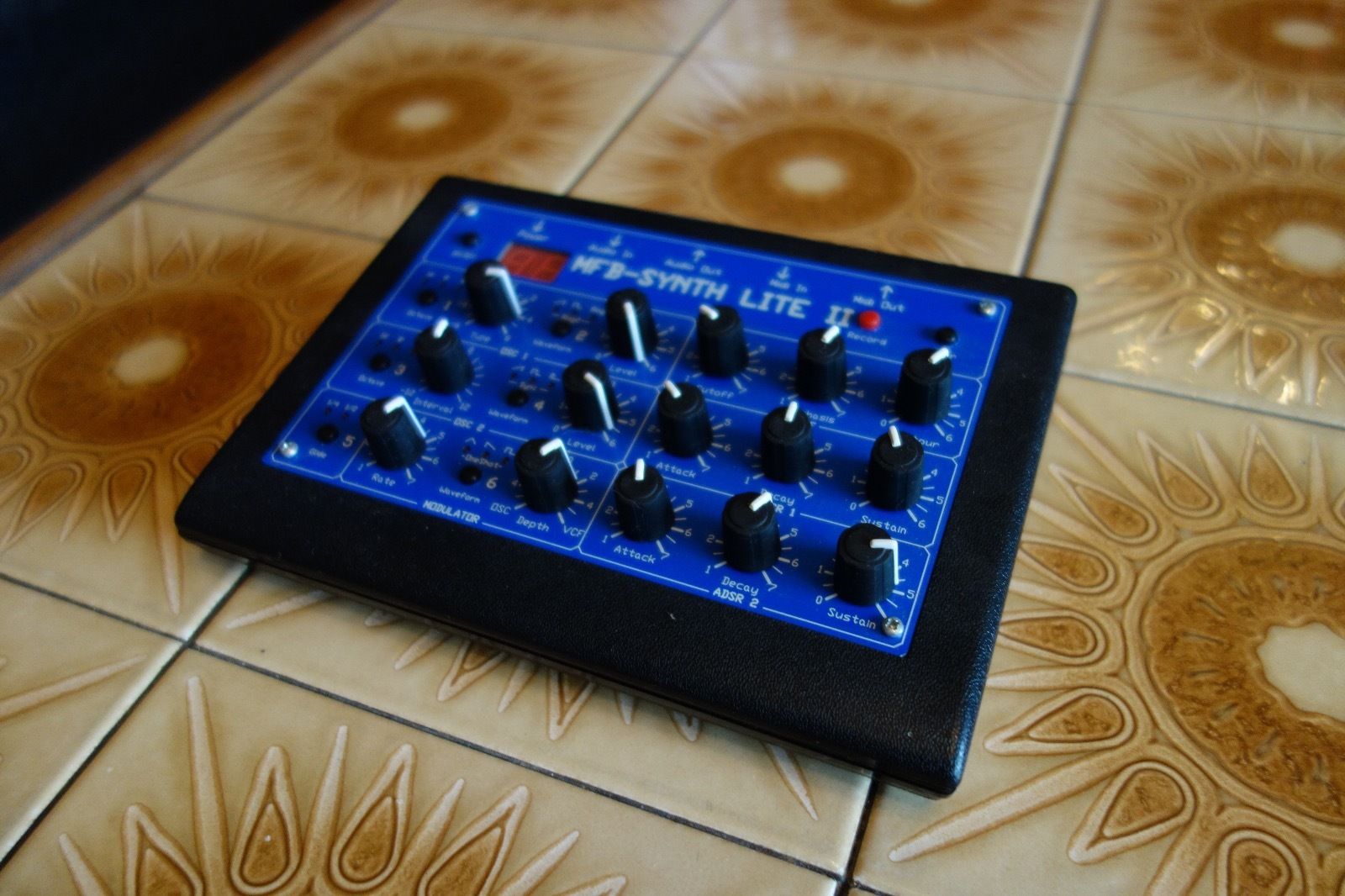 Matrixsynth Mfb Synth Lite Ii Mono Synth Module 2088