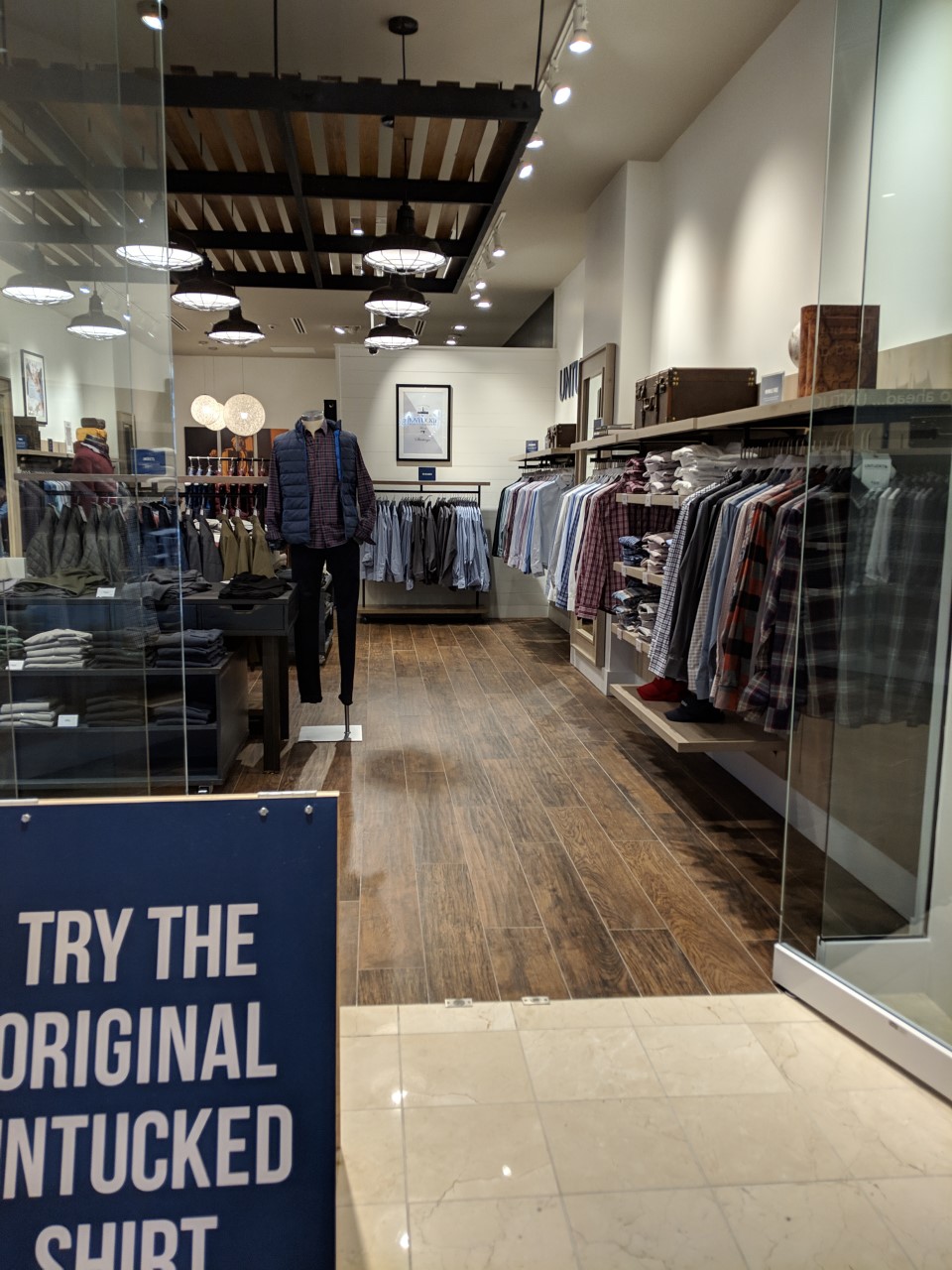 Robert Dyer @ Bethesda Row: Frozen Stuff on a Stick, Untuckit open at ...