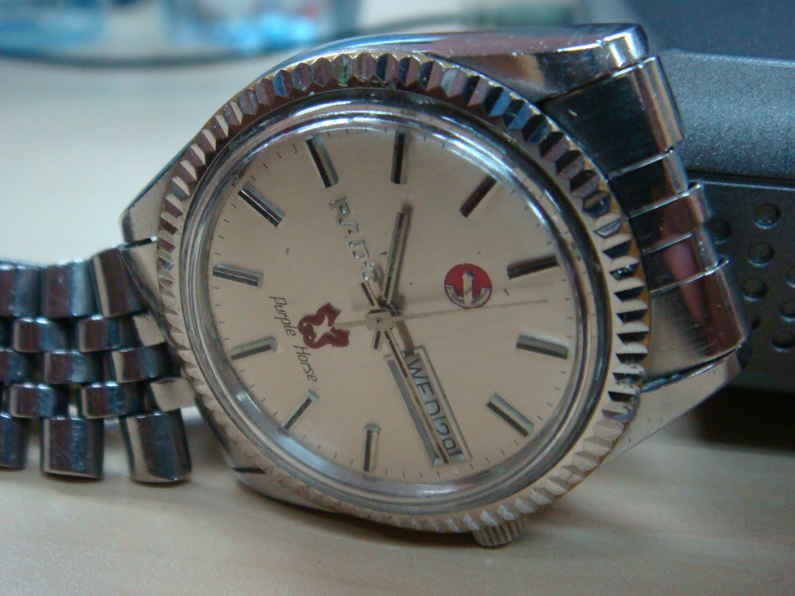 kunci jam: Rado Purple Horse...NOS dial