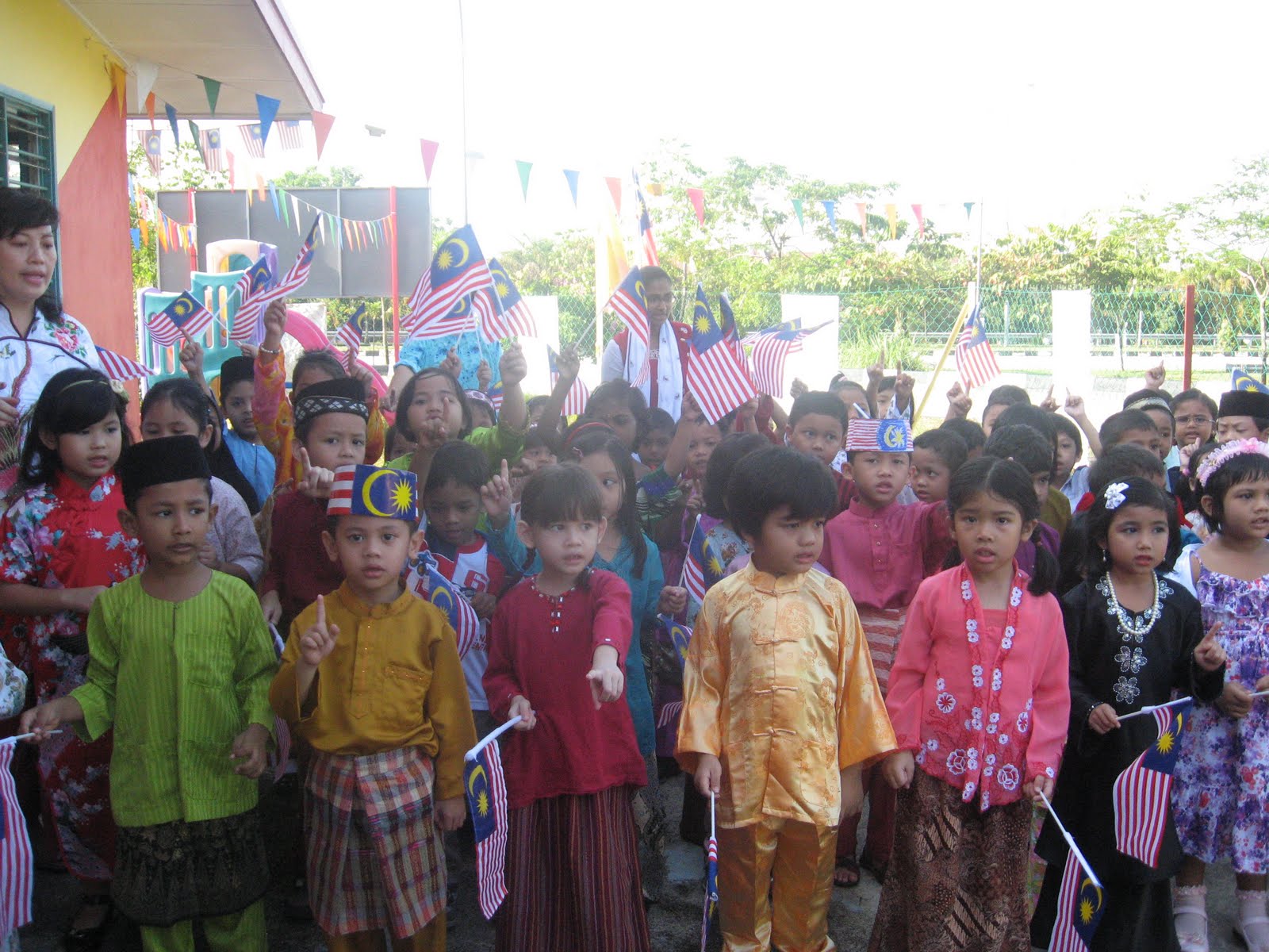 Tadika Sinaran Intelek: Merdeka Raya And Happy Malaysia Day
