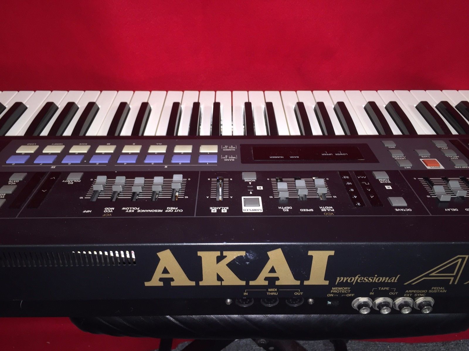 MATRIXSYNTH: Akai AX60 Professional Polyphonic Vintage Synthesizer