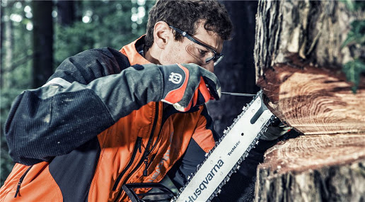 Zenaida Bug-os : ANG KWENTO NG MAGTOTROSO..