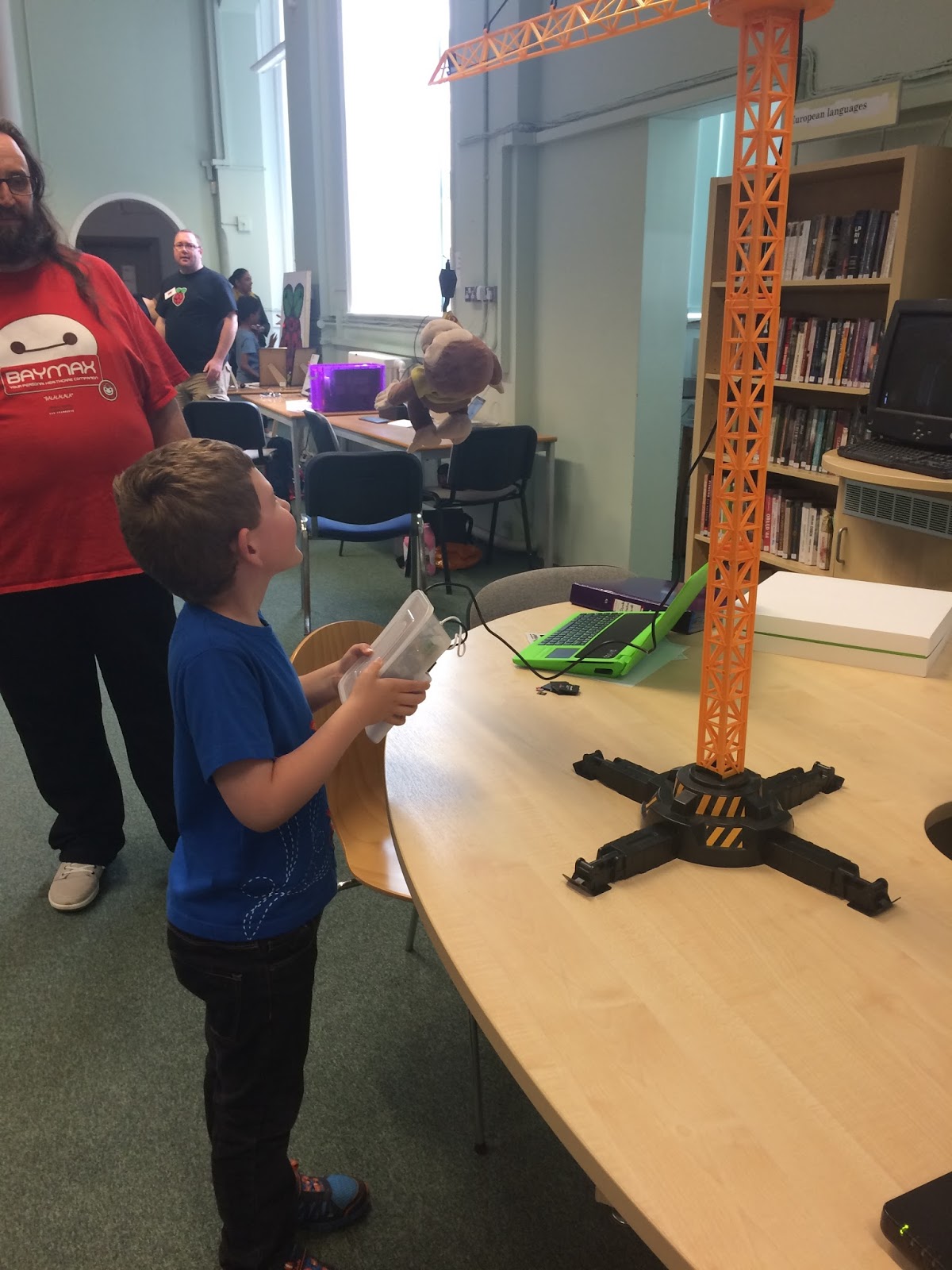 Winkleink - box of wires: Toy crane controlled from Raspberry Pi Zero ...