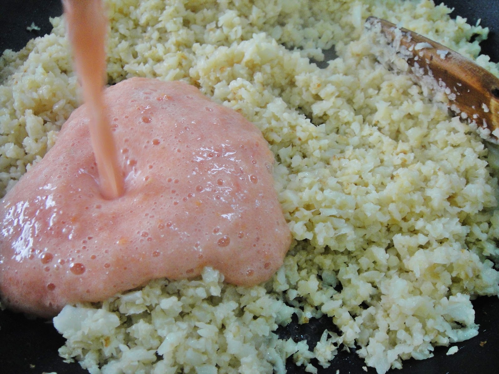 Maryam's Culinary Wonders: 1082. Qatari Cauliflower-Tomato Eggs