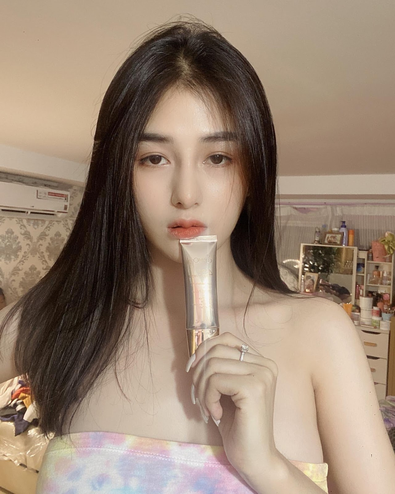 srey lik ~ PhotosBank