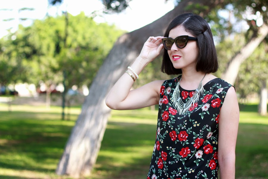 Simple & Chic - Fashion Frontier