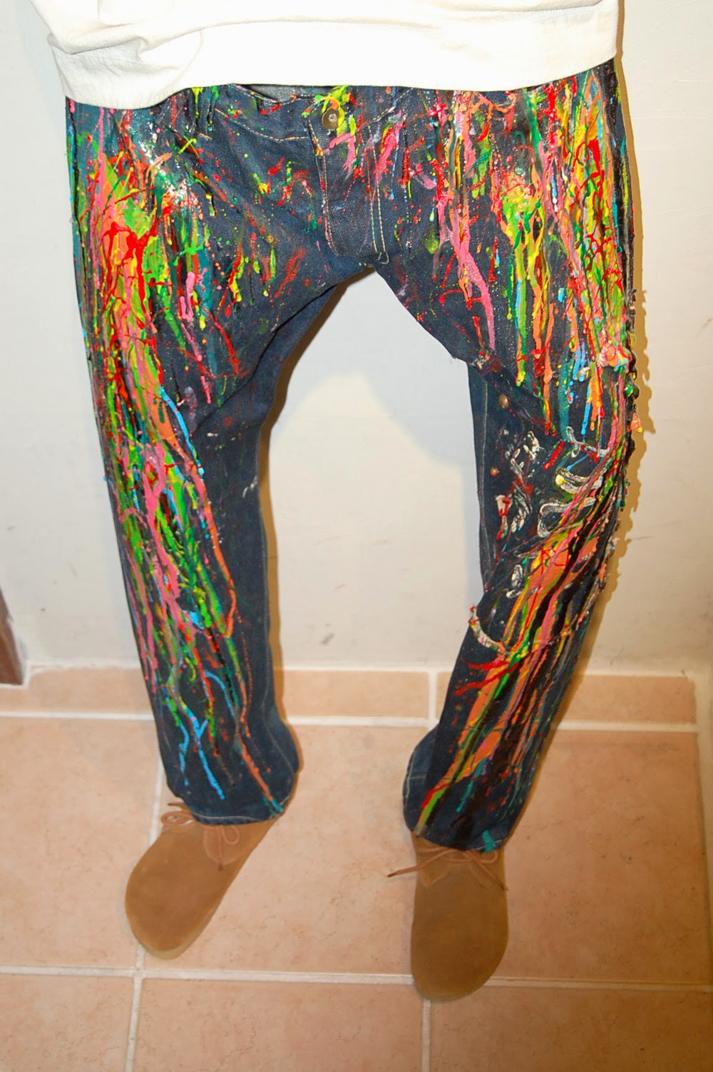 atelier FLOAT: resin & denim art