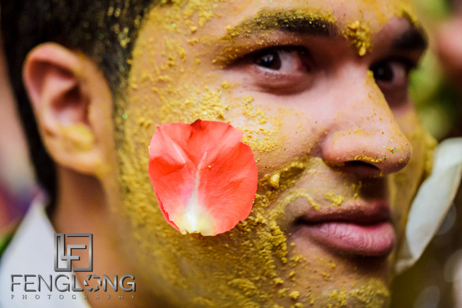 La galería del tío pringado: Marido pringado en ceremonia Pithi