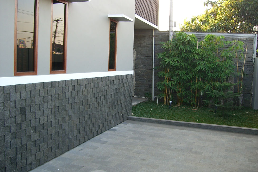 Desain Jenis Batu Alam Andesit Untuk Lantai Terbaru | Aneka Jenis Batu Alam