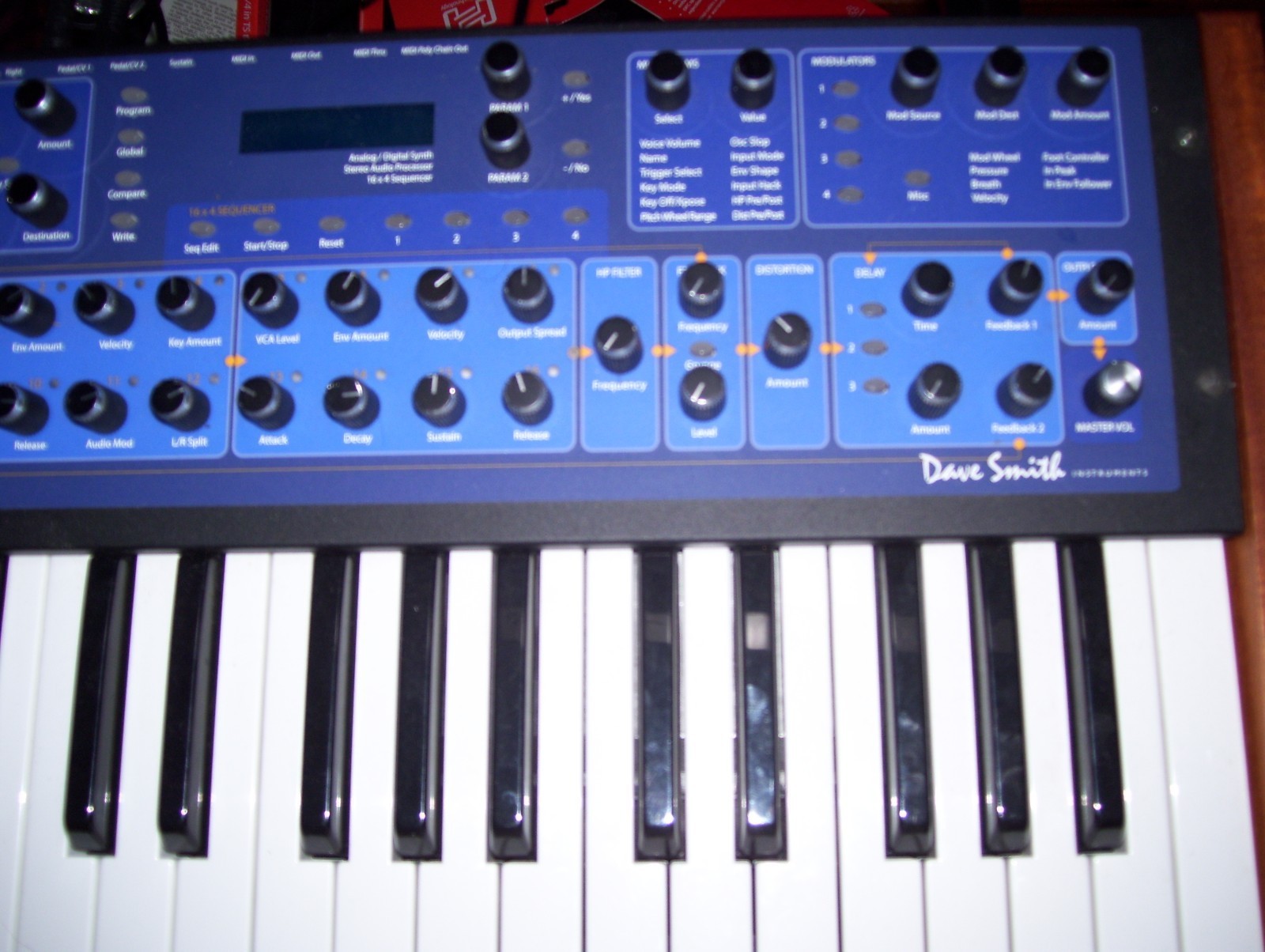 MATRIXSYNTH: DSI MonoEvolver Keyboard w/ Prophet 08 PE's