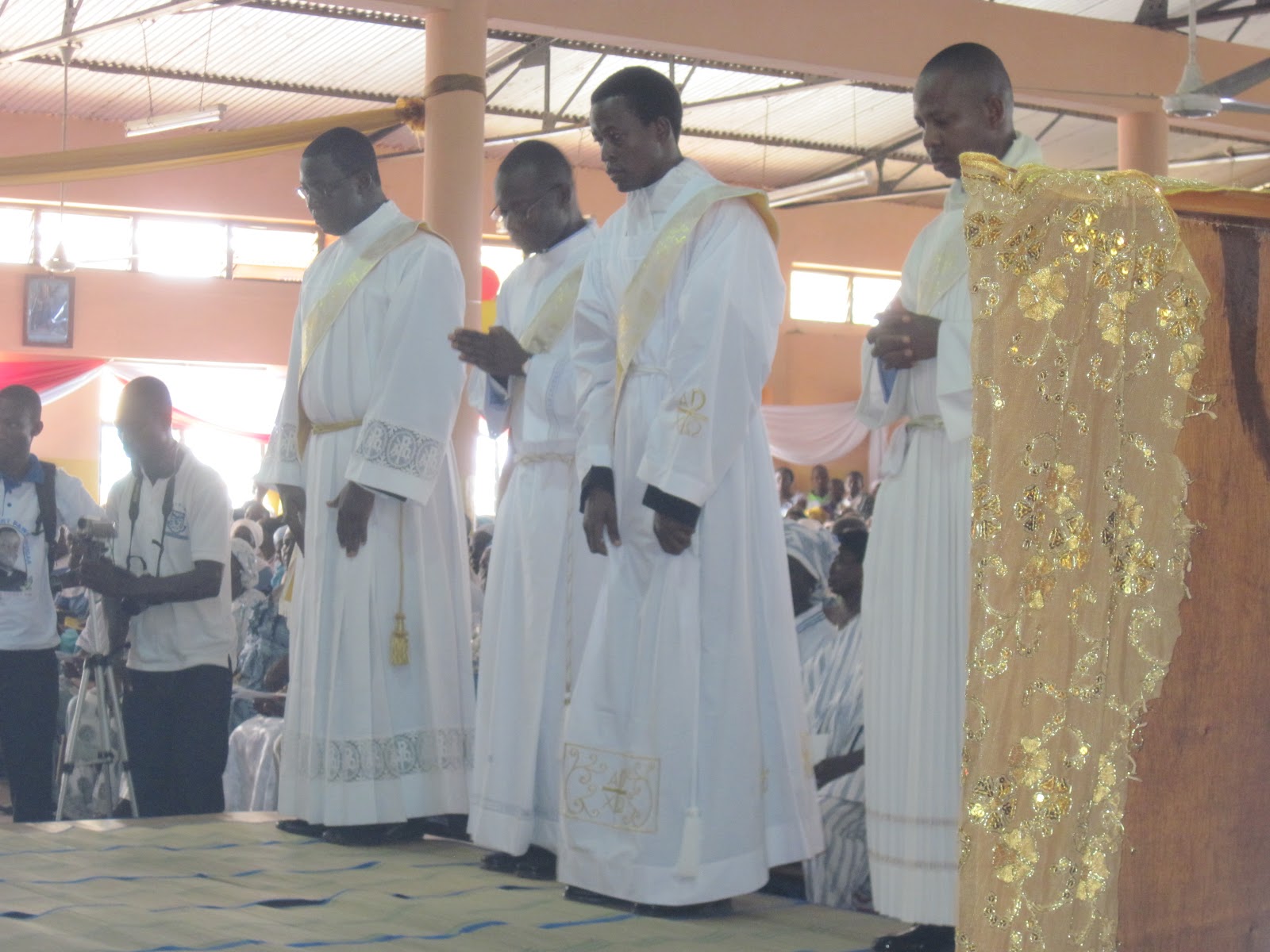 Fr. Ben's Biblical Blog: Pics and Video from Africa