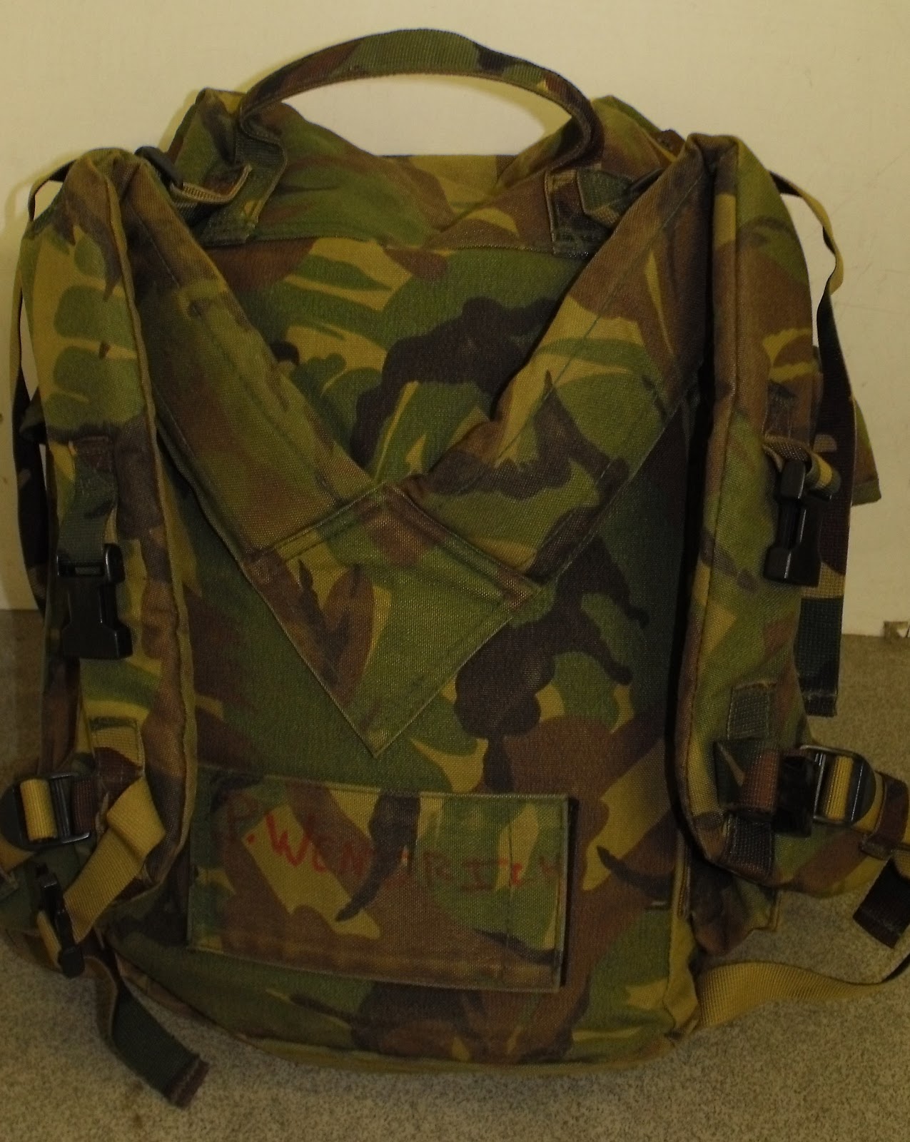 Webbingbabel: Dutch Army Combat Backpack M93 DPM