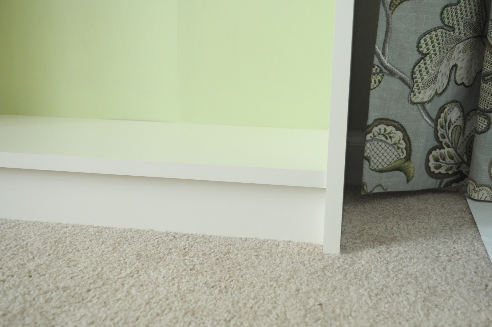 Not So Newlywed McGees: "Built-in" Bookshelves