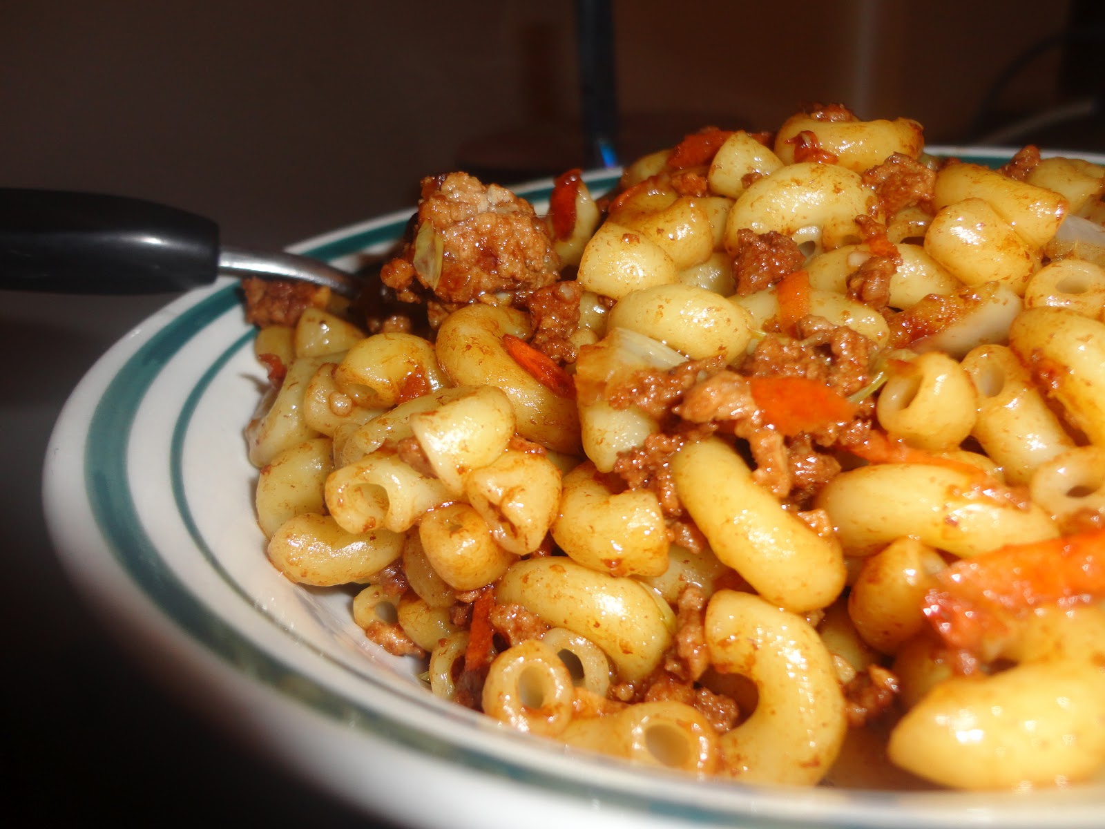 Les Escapades Gourmandes d'Emi: Macaroni Chinois Simple et Délicieux