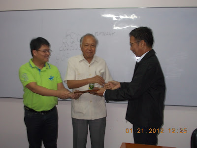 NU Ideashare: PhilNoni Now has Coconut Sugar Flavored Noni Juice.