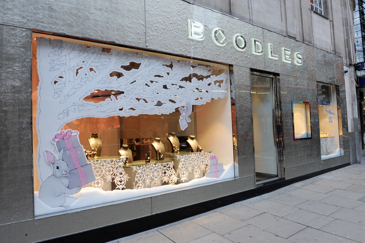 Kerry Lemon: Boodles Christmas windows - London stores