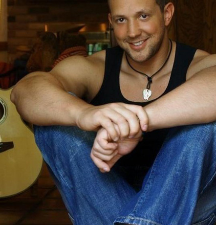 The Randy Report: Interview with Singer/Songwriter Justin Utley