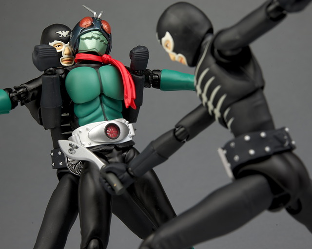 S.H. FiguArts Kamen Rider 1 (Original Suit Ver), Shocker Reviews - JEFusion