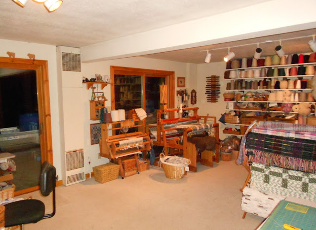 What A View!!! : Looms on the move!