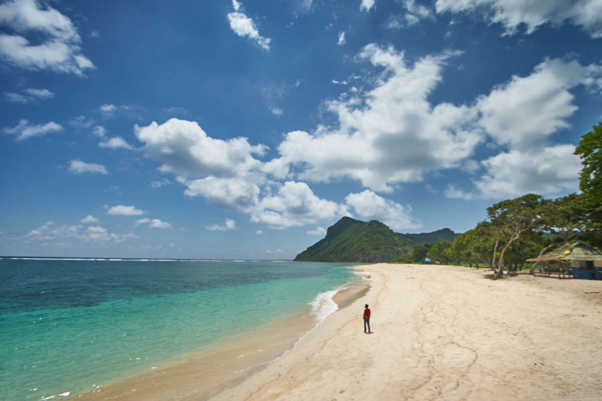 Dari Maluk, Lawar, Hingga Sekongkang: Pantai Terindah di Sumbawa Barat ...