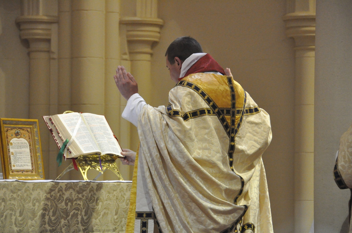 The Saint Bede Studio Blog: Chasuble of S' Thomas Becket:1