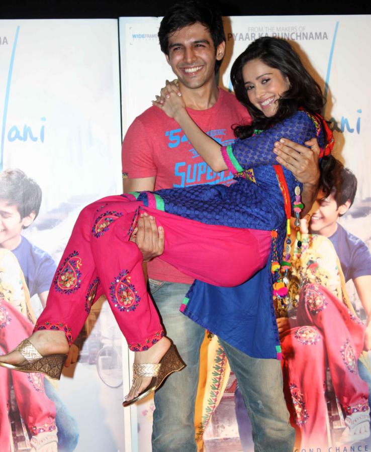 Aakash Vani First Look Launch ~ Cinema Gallery