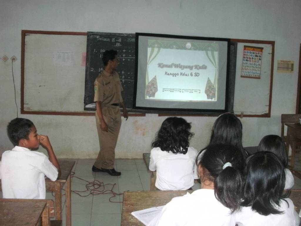 GURU PROFESIONAL ATAU GURU IDEAL? | Blog Kang Widi - Guru Kreatif dan ...