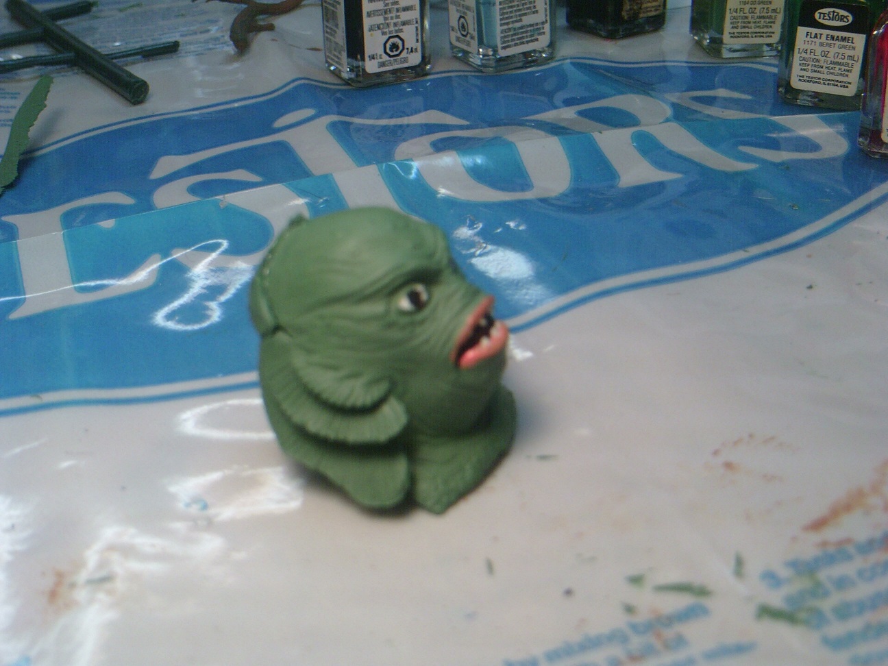 Building the Creature From The Black Lagoon Model Kit