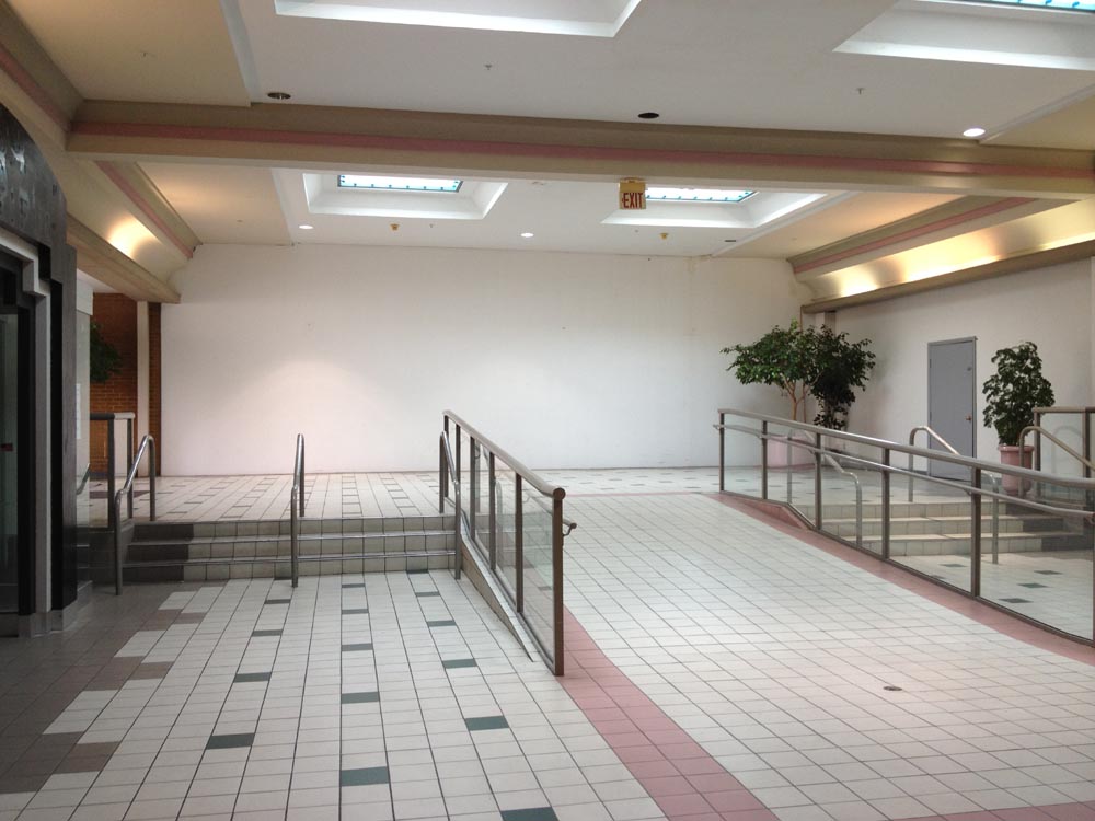 Sky City: Retail History: Fairfield Commons Mall/Eastgate Mall ...