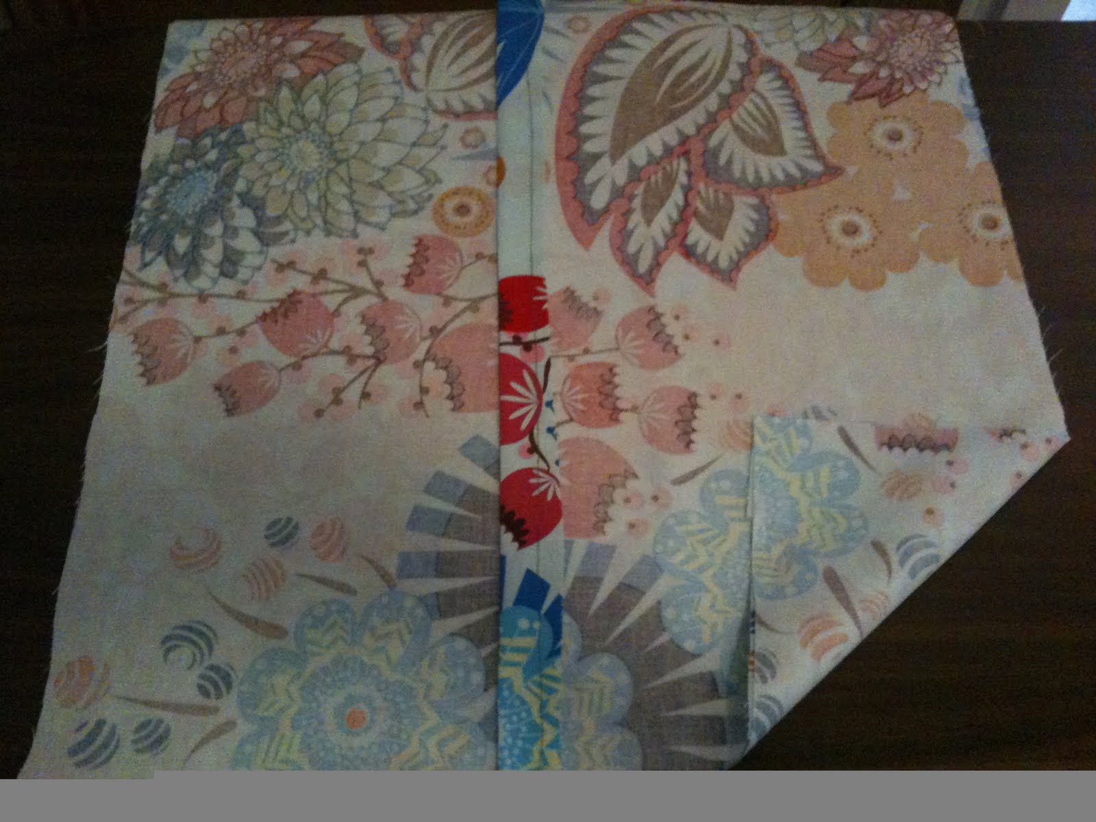 change of scenery: An easy(er) pillow sham pattern.