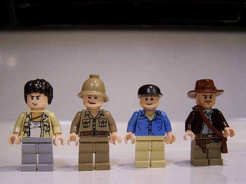 The Lego King: Lego Indiana Jones Temple Escape!